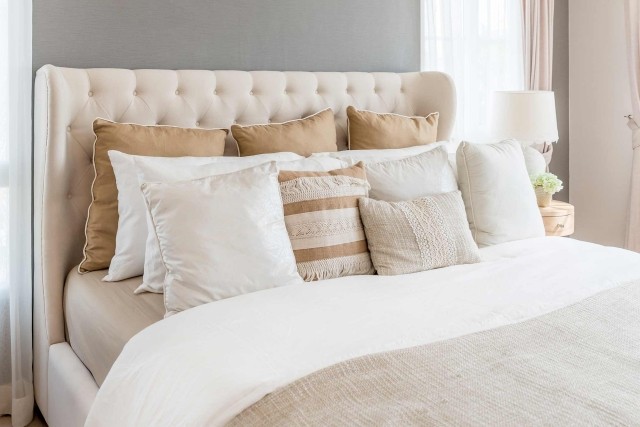 Pillowcase Sizes and Dimensions: Guide + Chart [2024]