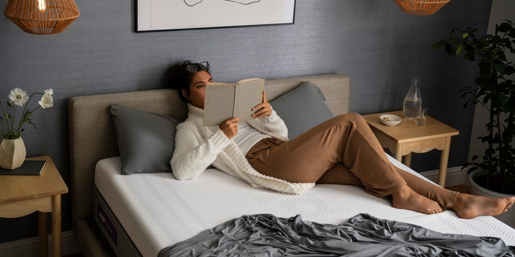 What is a Grounding Sheet? Benefits + Alternatives